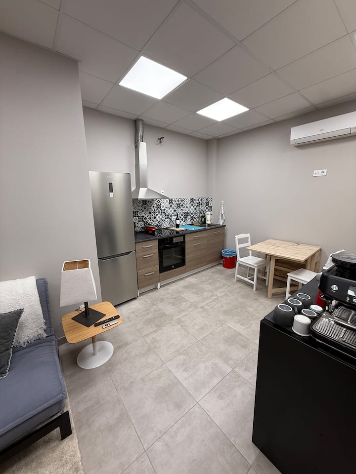 Studio In Girona - Girona