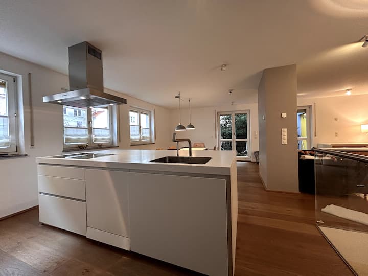 Zentrale Gartenwohnung üBer 2 Etagen - Haidhausen - München
