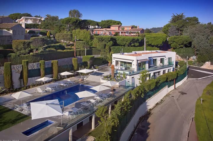Luxueuse Villa 7bd A/c - Vue Mer Et Piscine - Cannes