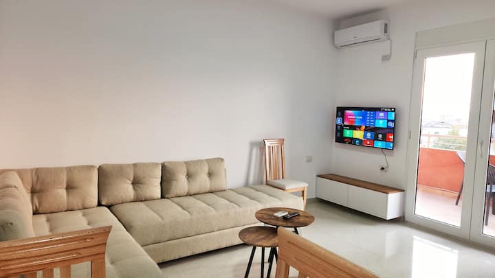 Modern & Cozy | 1br | 10 Min From City Center - Fier