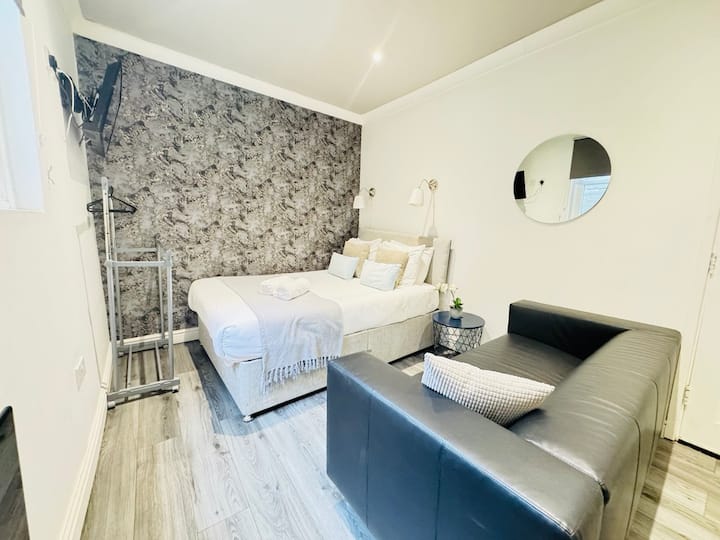 Stylish Studio In The Heart Of A Touristic Spot - Wirral