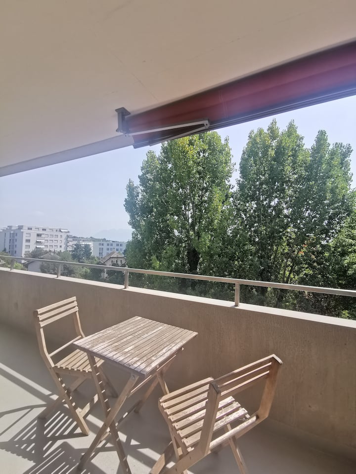Appartement Cosy Avec Balcon - Bussigny