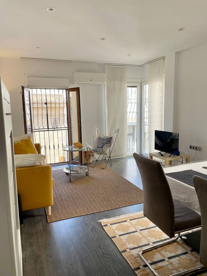 Luminoso Apartamento En Almería - Almería