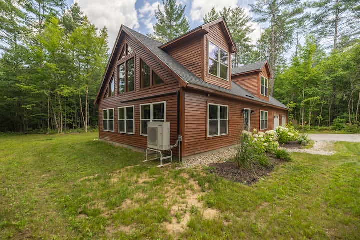 Bright & Spacious Home W/ Fireplace, Ac, Games - Bethel, ME