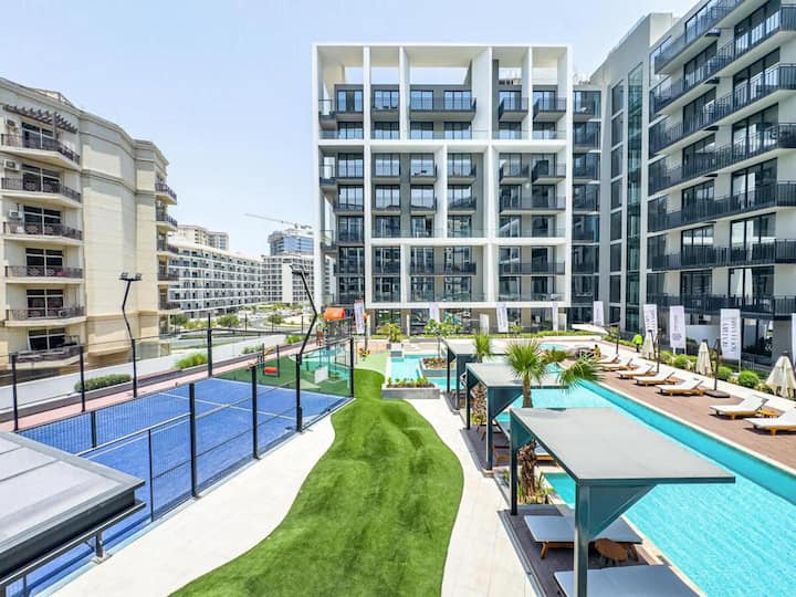 Modern Studio • Pool, Gym & Padel - Dubái