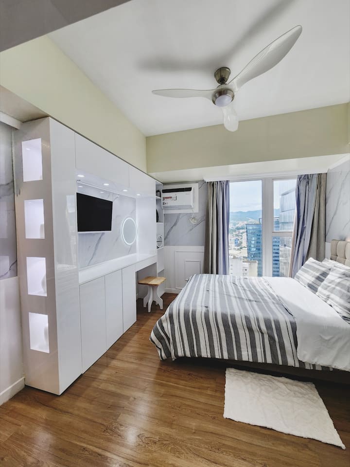 Solinea Tower 3, Business Park, Pool Comfor  Clean - Cebu City