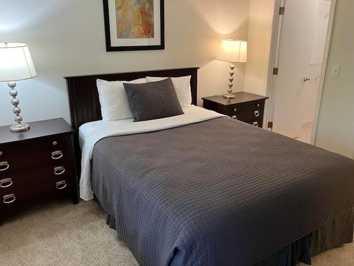 1 Bedroom Shaumburg Apt. Home - Arlington Heights, IL