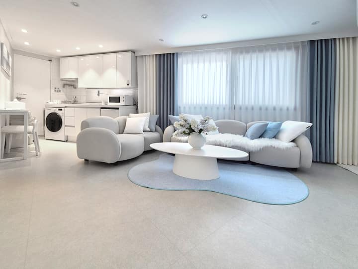 Arex Dmc역 4분/출장·여행 모두 완벽/단체,가족 여행에 딱!/상암 감성 하우스 - Seoul