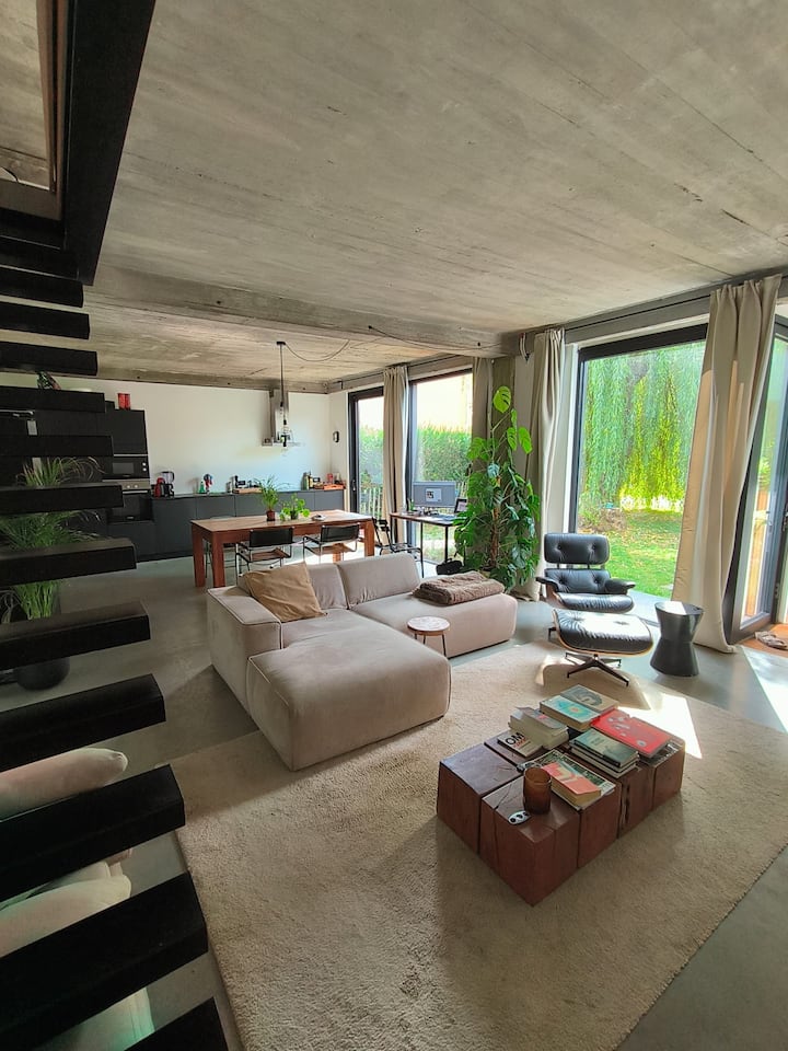 Spatious, Modern House In Ghent - Sint-Martens-Latem