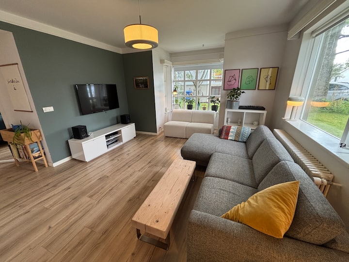 Cozy Family Home In Laugardalur - 레이캬비크