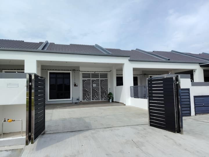 Sweet Homestay - Simpang Renggam