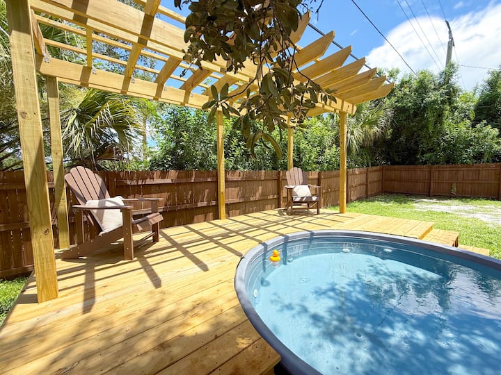 Melbourne Coastal Haven W/ Pool, Long Term Stay - 멜버른