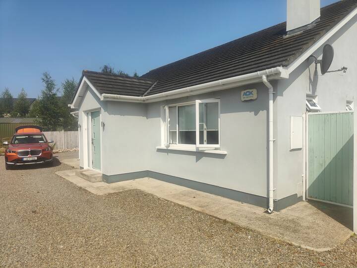 Dublin Airport Luxury Bungalow With Parking - Swords