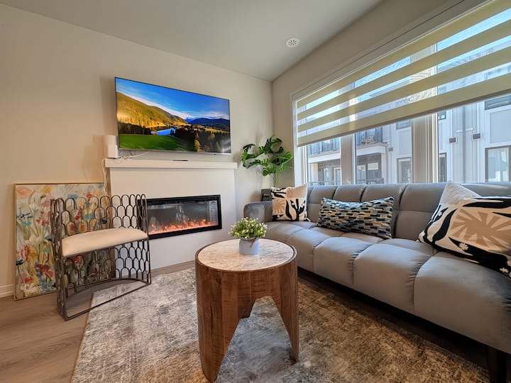 Newly Built Townhouse In Richmond Hill - Markham