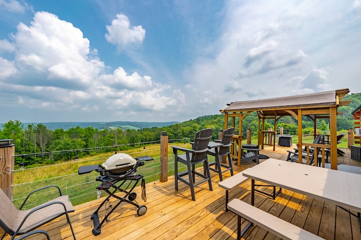 Log Cabin W/ Mountain Views + Large Deck - Thacher State Park, Voorheesville