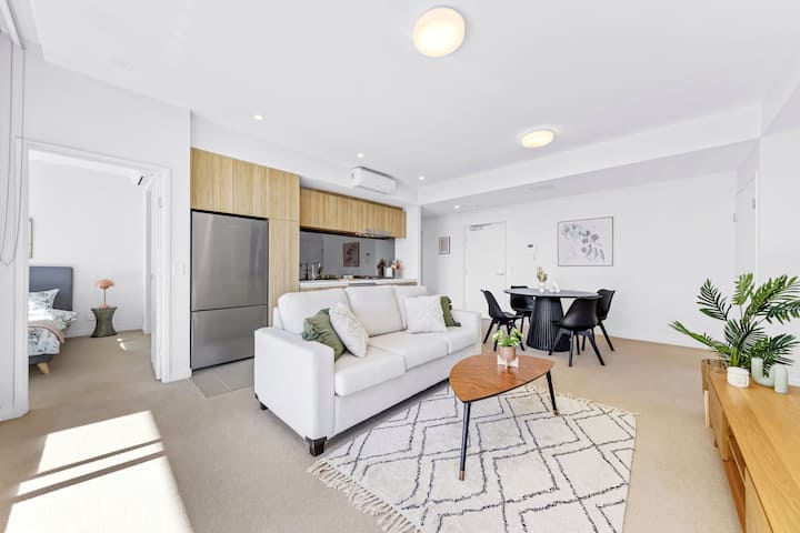 Zetland Gem Hideaway - Space | Sunshine | Parking - Sydney