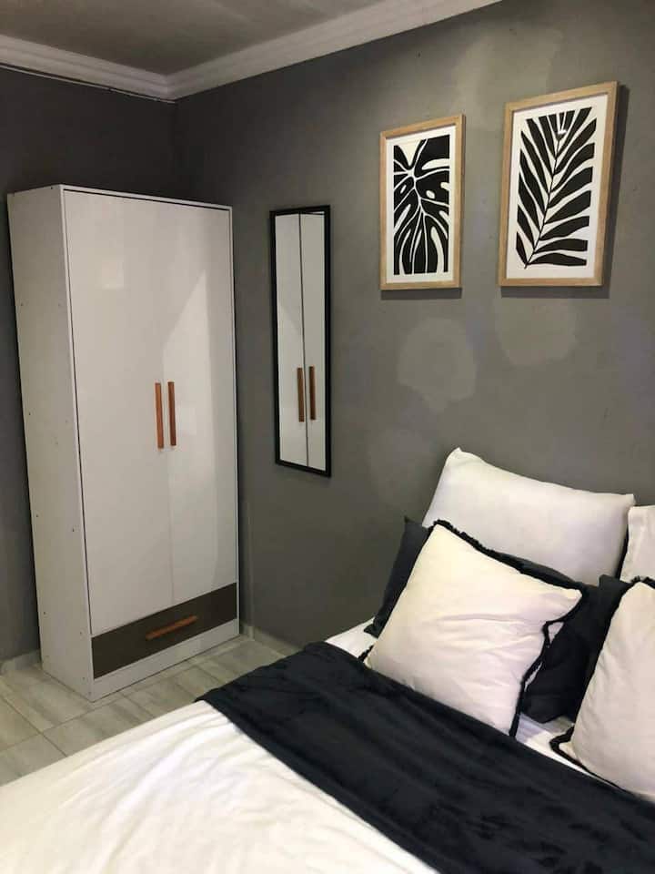 Muhle Guest House At Xikukwani - Giyani