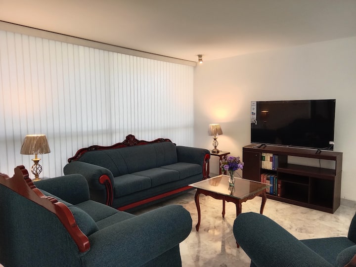 Casa Amplia En Durango Frente A Centro Deportivo - Durango