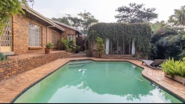 Feathertree Guesthouse - Centurion
