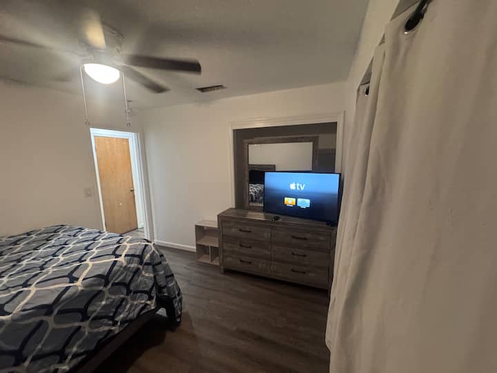Private Room-queen Bed - Ripon, CA