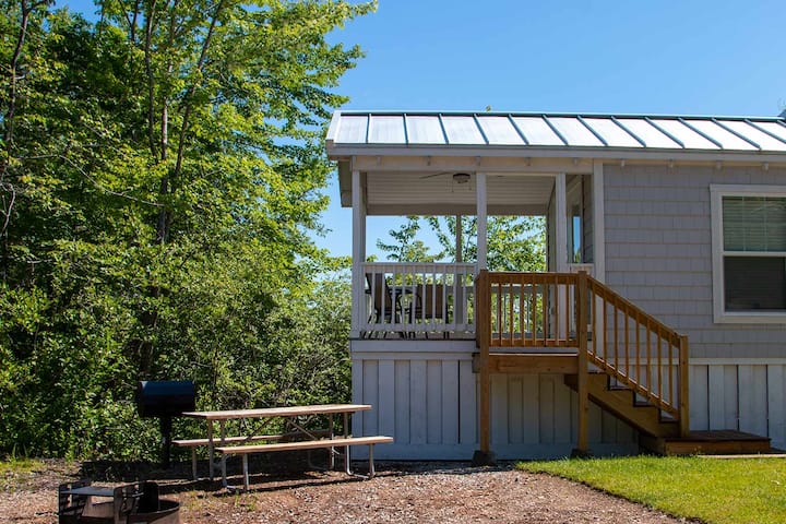 Bear Camp Cottage - White Lake State Park, Tamworth