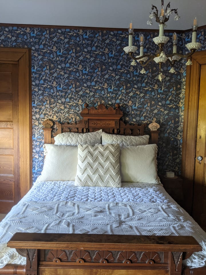 Heddwyn House - Foret - Rhinebeck, NY