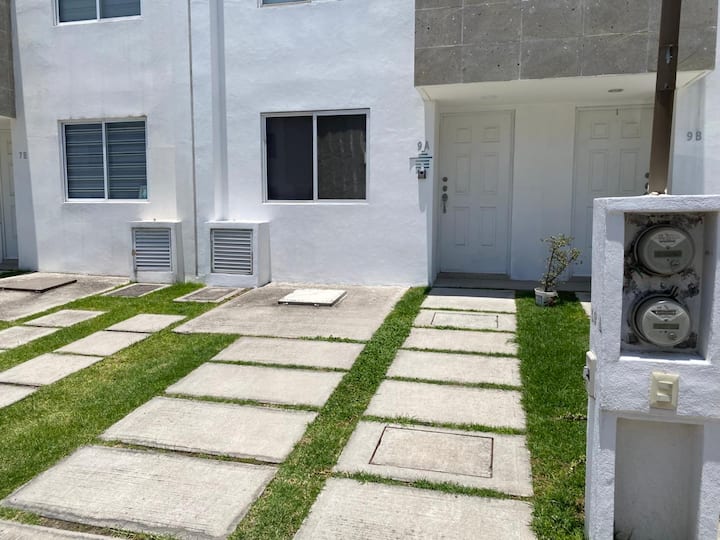 Casa En Puebla, Cerca De La Volkswagen - San Pedro Cholula