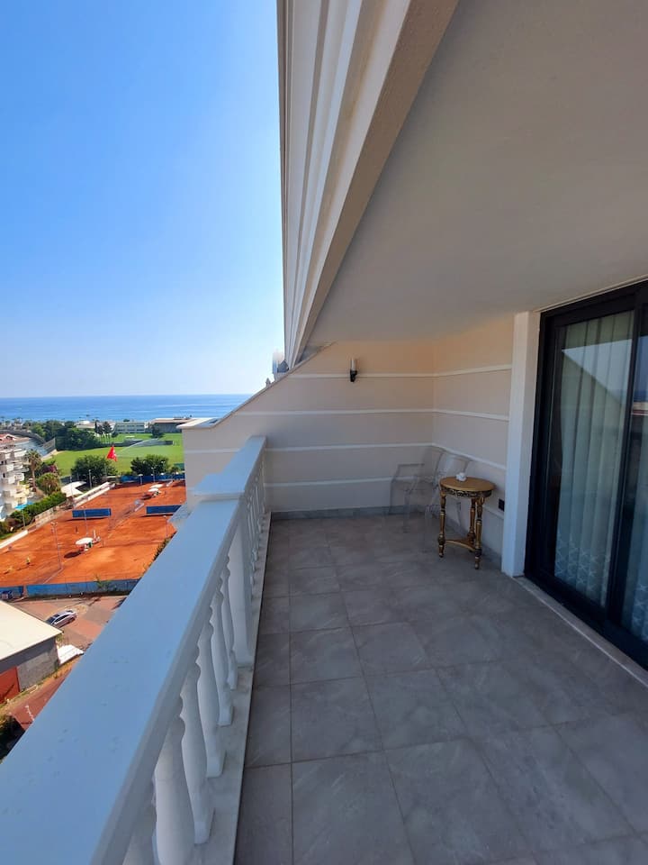 Exclusive 3 Bedroom Penthouse - Alanya