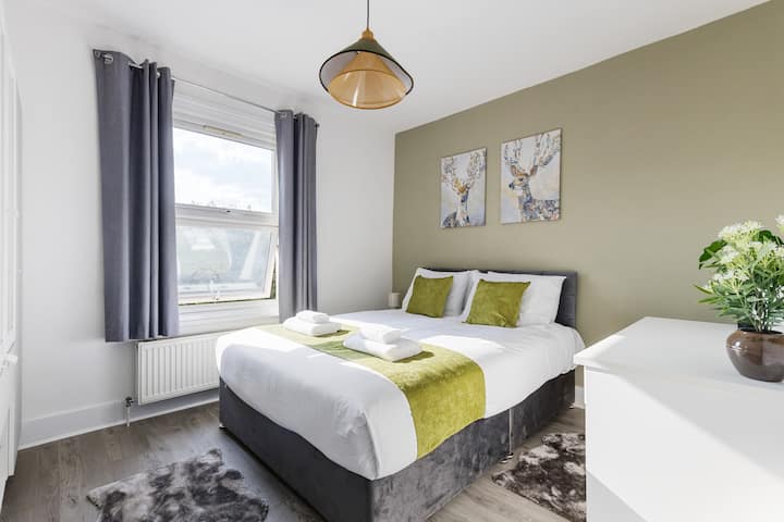 Bright & Cozy 3-bed – West Kensington - Centro de Londres