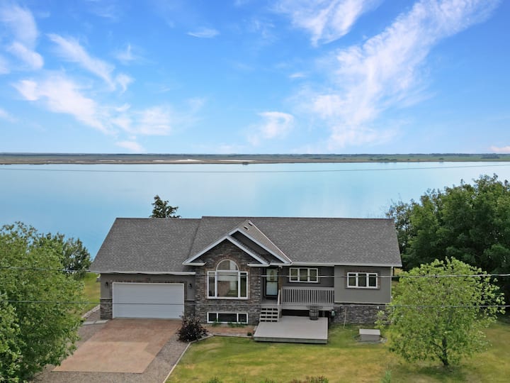 Jackfish Home - Saskatchewan