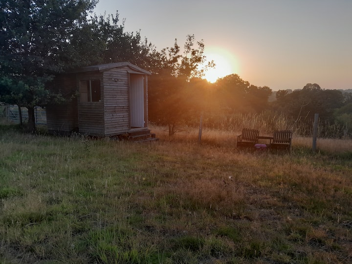 Belle’s Belle-vue Tiny House - Amberley Castle