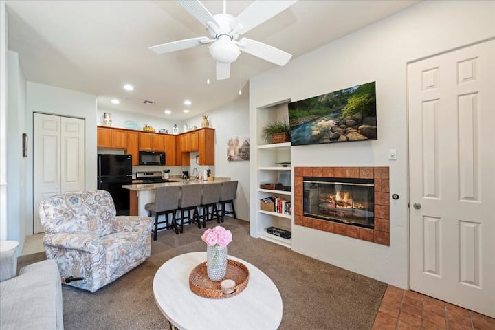 Cozy Desert Hideaway - La Quinta, CA