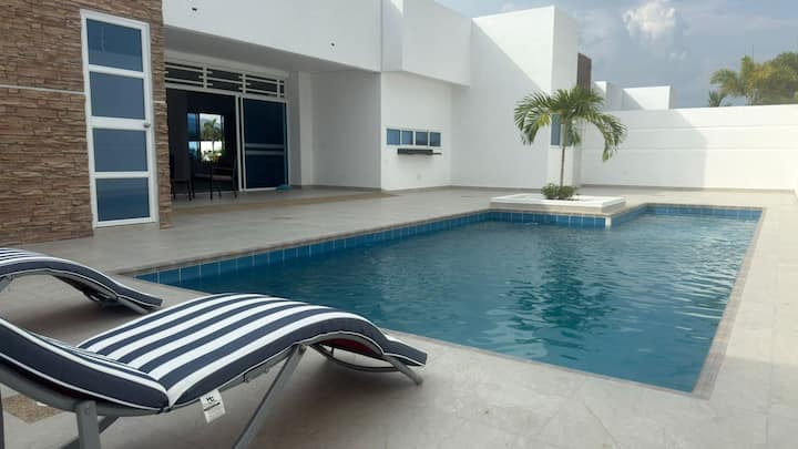 Casa Oasis Con Piscina Privada En Flandes - El Espinal