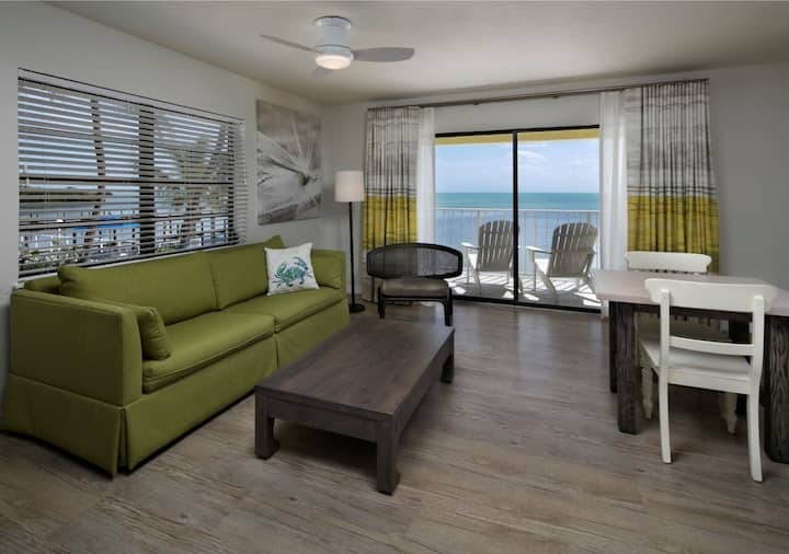 2 Bedroom Oceanfront Suite W/kitchenette & Pool - Islamorada, FL