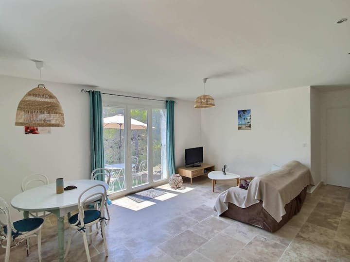 Appartement  Dans Une Maison à 4km  De La Ciotat - Ceyreste