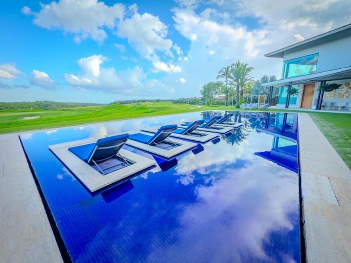 Villa Azurre, The True Meaning Of Luxury - La Romana