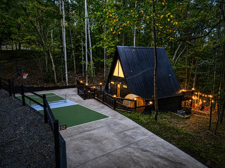 The Cozy-a| Pickleball | Sauna| Fire Pit | Hot Tub - Blue Ridge, GA