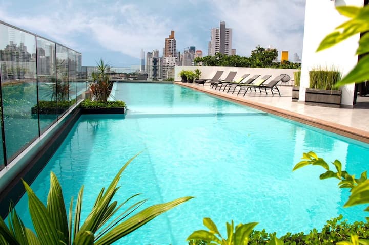 Modern 3bd Apt, Wifi Pool, Free Parking, Gym, View - Panama City