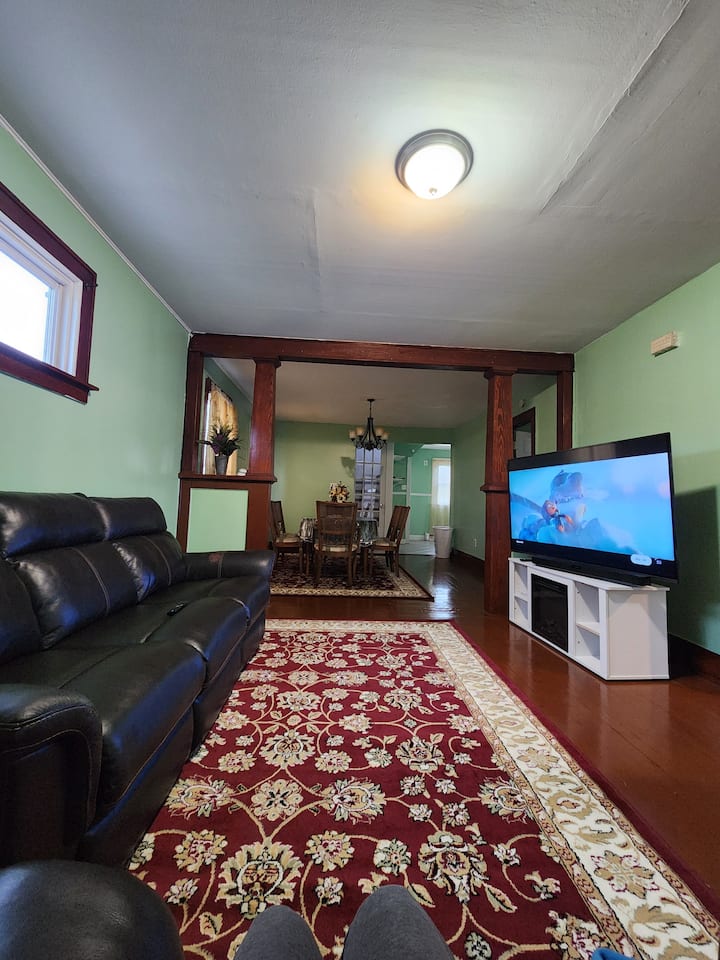 Cozy Home - Rotterdam, NY