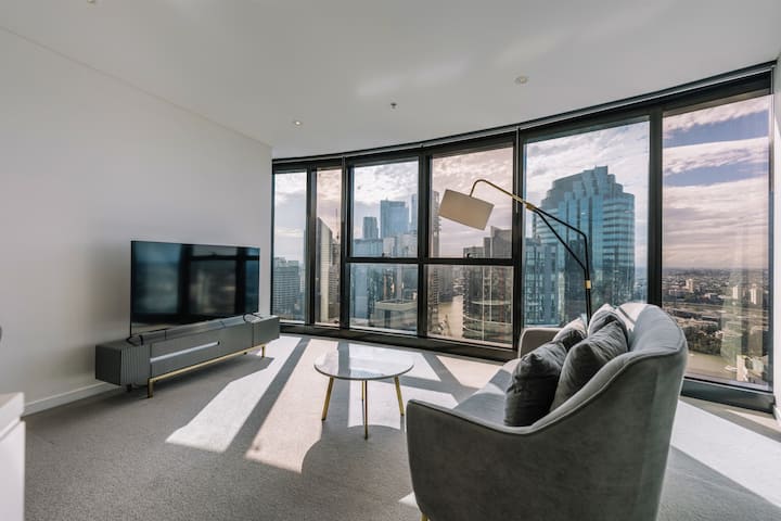 Amazing City & River Views Level 37th Skytower - Balmoral