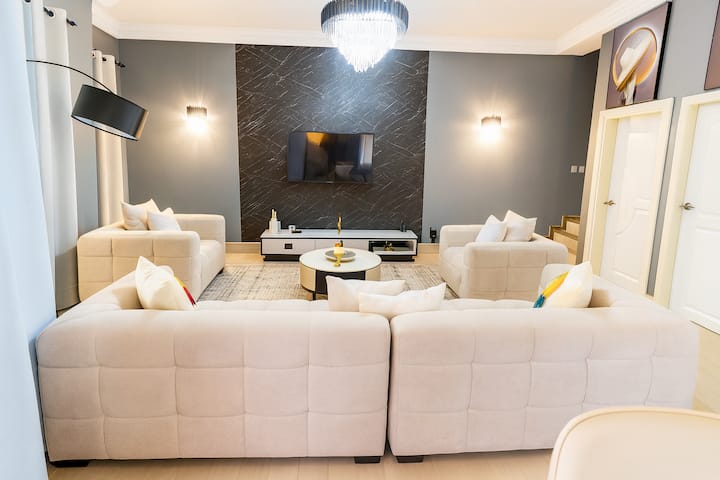 Whyssie Luxurious Duplex - 10 Min To The Airport - Libreville
