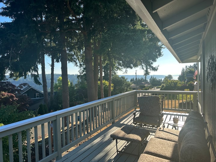 Roomy View Home In Beautiful Gig Harbor Wa - Gig Harbor, WA