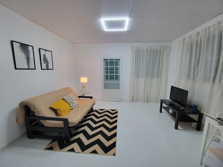 Encantador Segundo Piso En Bayamón - Bayamón