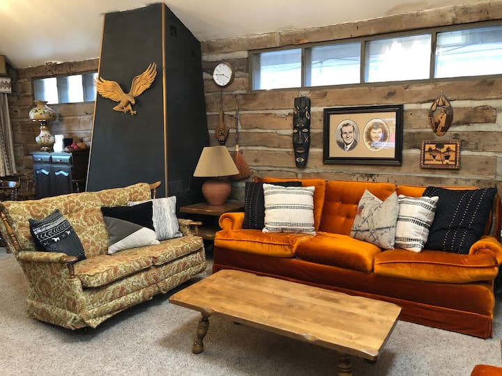 Schoolhouse Lodge—sleeps 18! - Strawberry, AZ