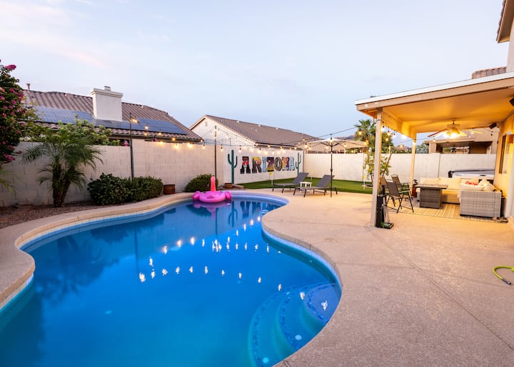 Downtown Gilbert Desert Dream! Pool•hot Tub•golf - Gilbert, AZ