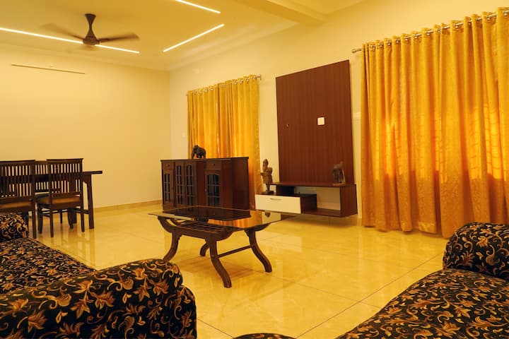 Home Stay - By Retired Defence - Chengannur