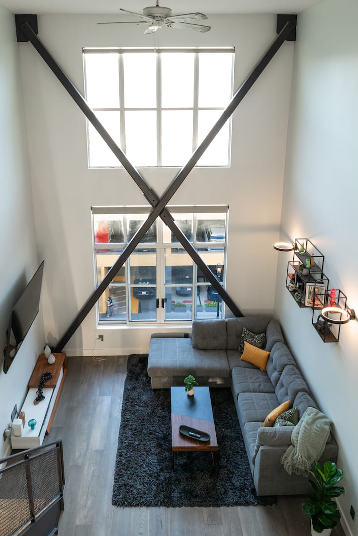 Modern Style Santana Row Loft - Cupertino, CA