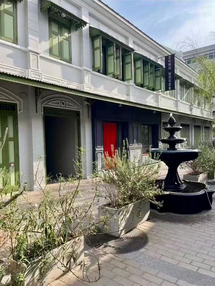 曼谷唐人街·三层独栋洋楼/可吸烟可煮饭/24h自助入住 - Bangkok