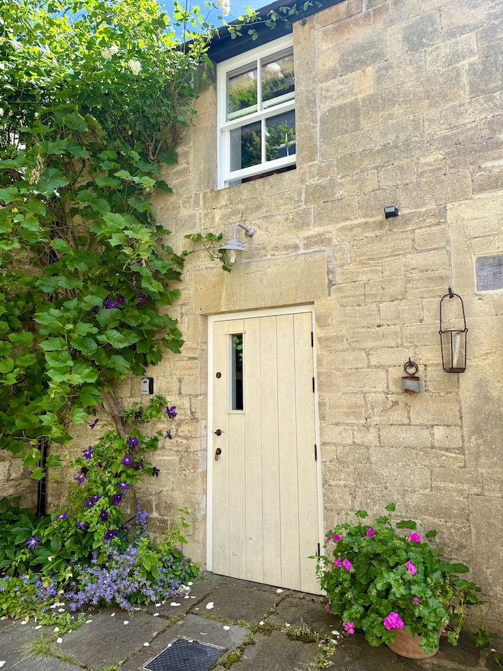 The Coach House, Bath - Bath