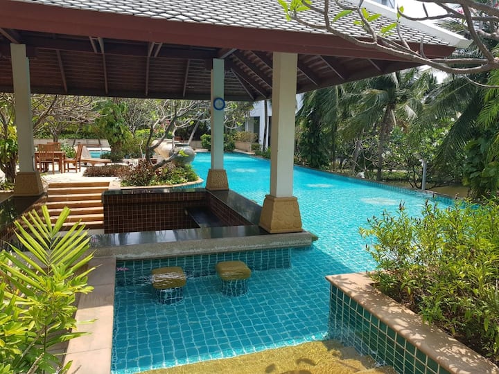 2 Bed Rooms, Sea Access. Hua Hin - Hua Hin District